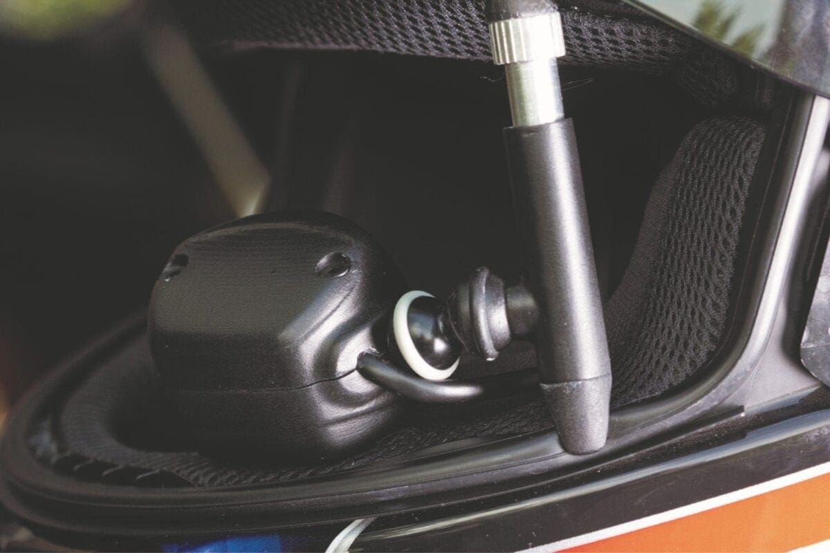 Bike HUD | First review of the Head Up Display | MoreBikes