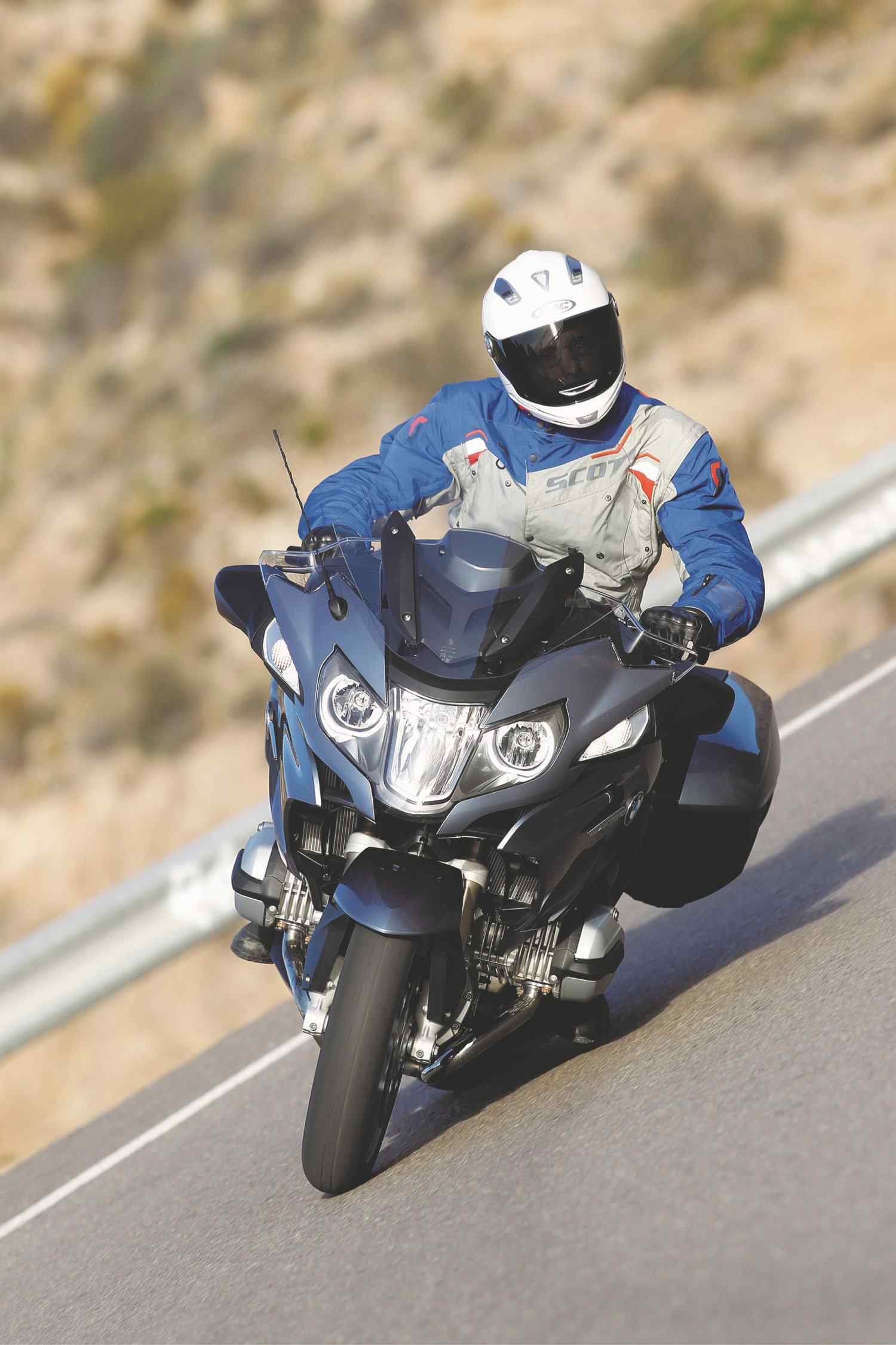 2014 BMW R1200RT review | MoreBikes