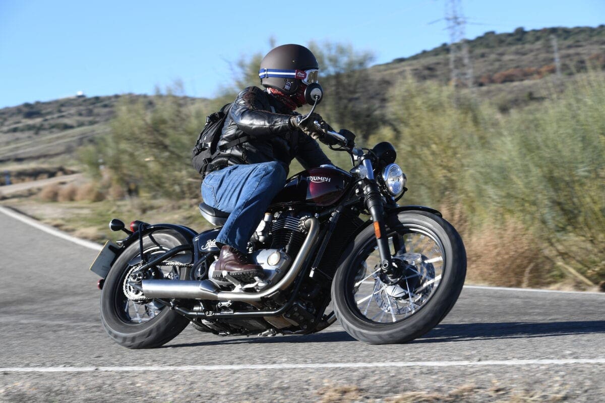 Launch ride: Triumph Bonneville Bobber | MoreBikes