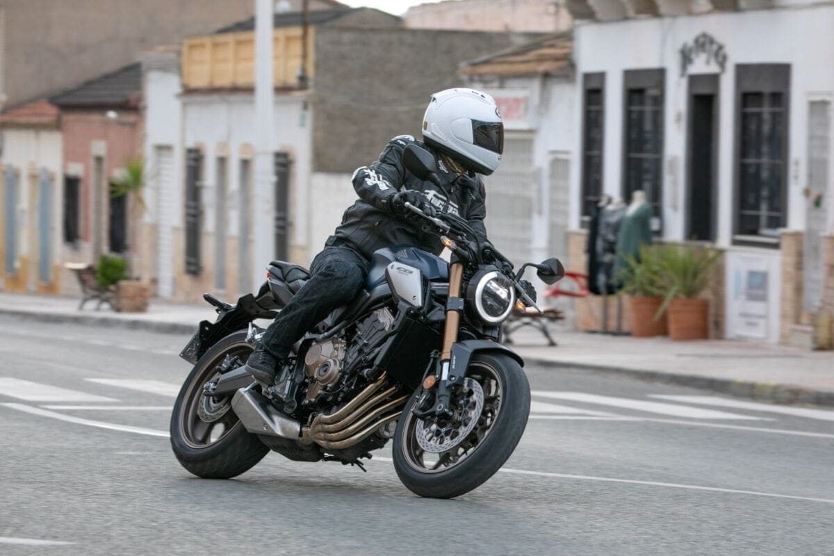 WORLD LAUNCH: Honda CB650R & CBR650R | MoreBikes