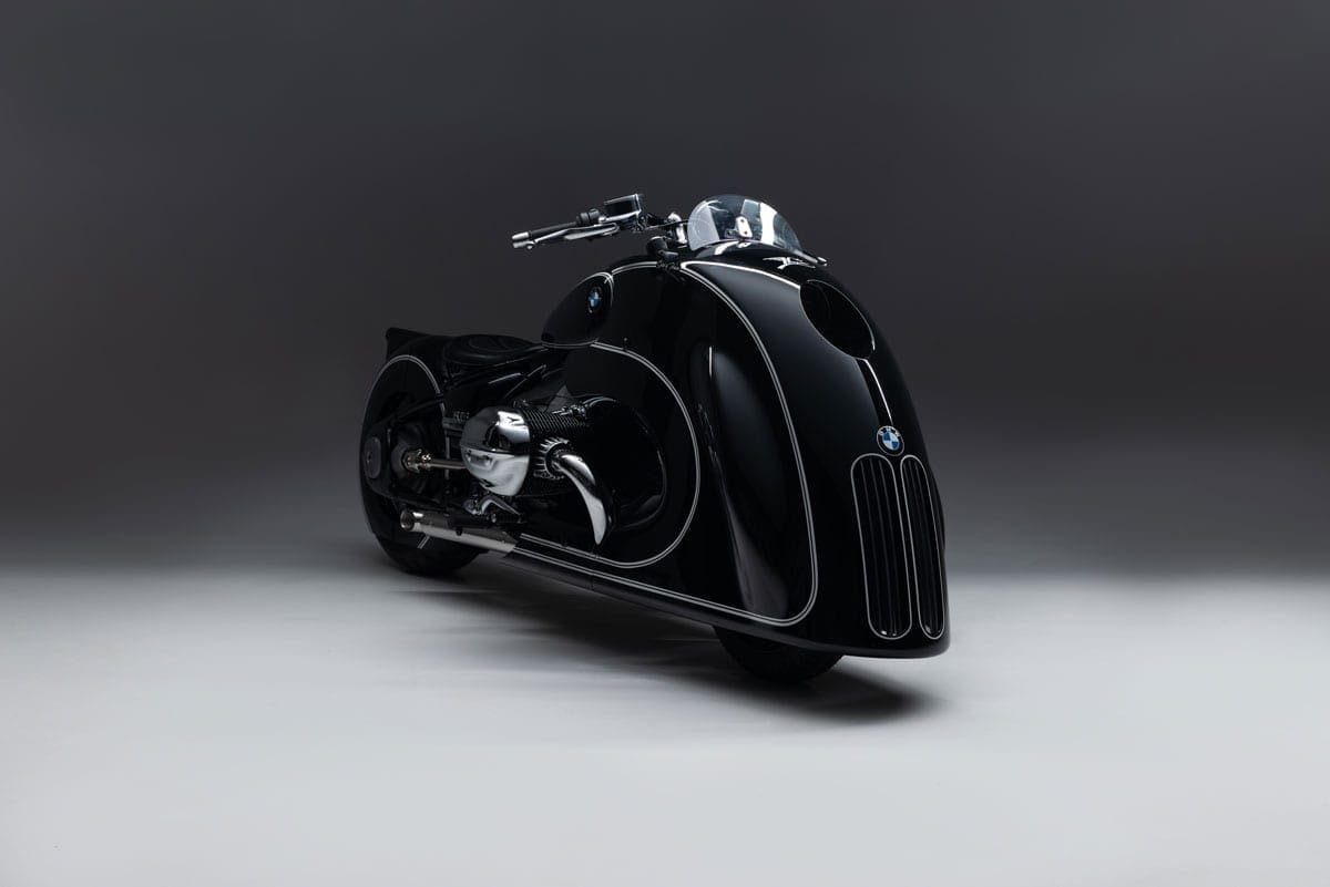 Kingston Custom presents stunning custom BMW R18 | MoreBikes
