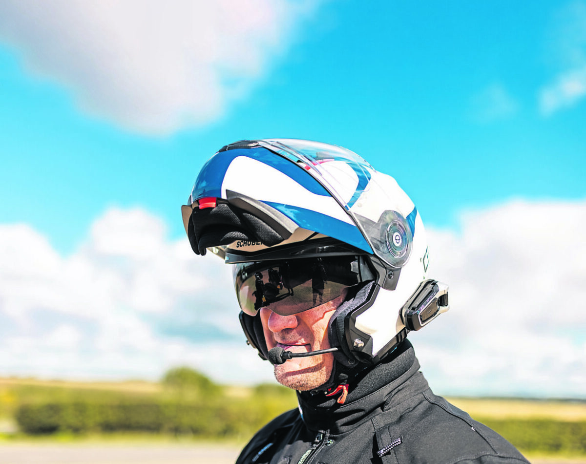 Buying Guide: Flip-front helmets | MoreBikes